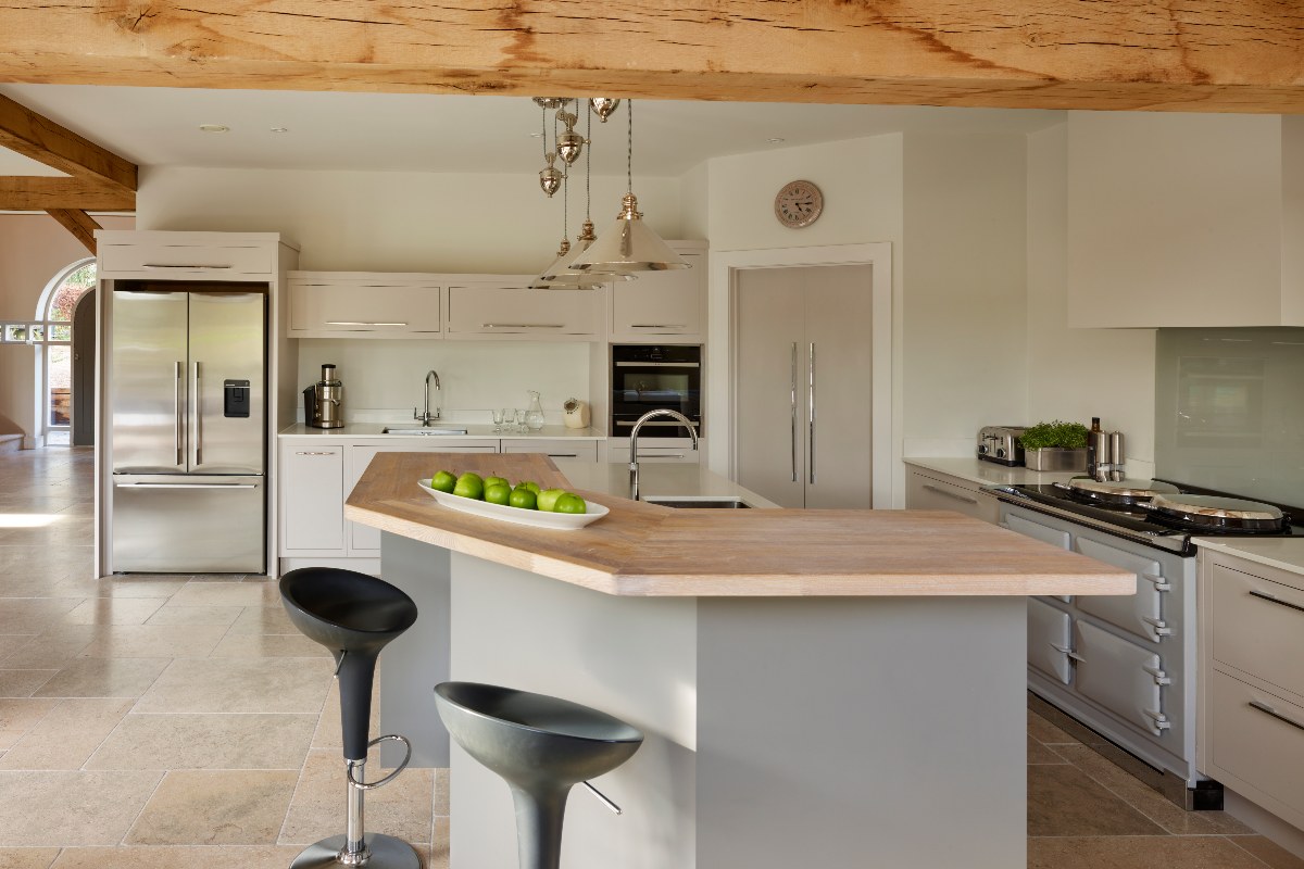 Breakfast bars: how to make one work in your kitchen