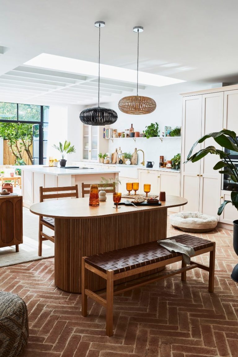 Kitchen bench seating: 12 modern ideas