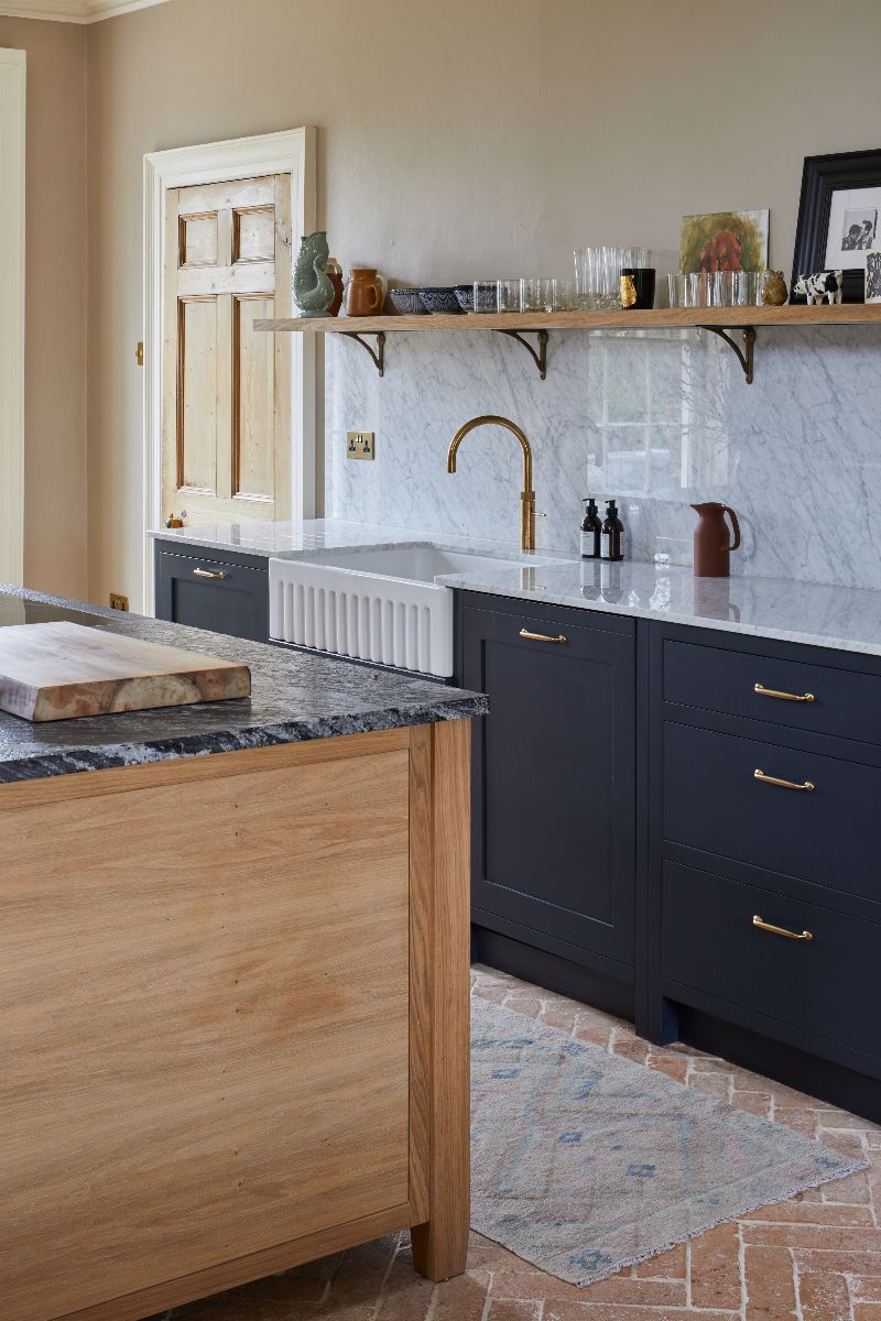 Tour this Georgian-style Shaker kitchen