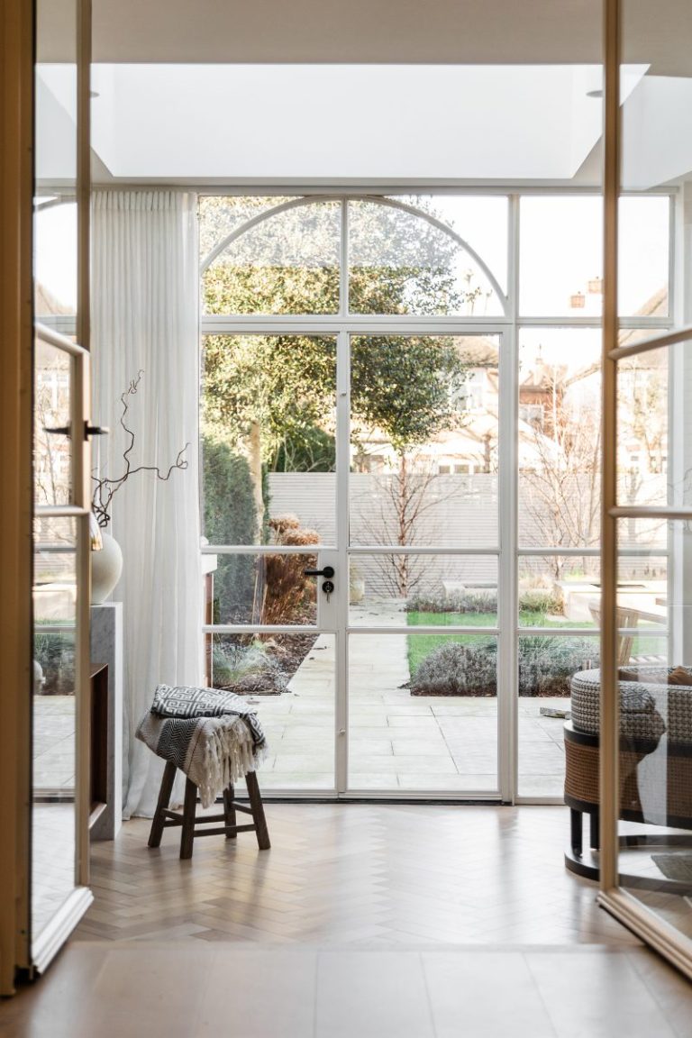 Steel-framed glazing: what you need to know about this iconic look