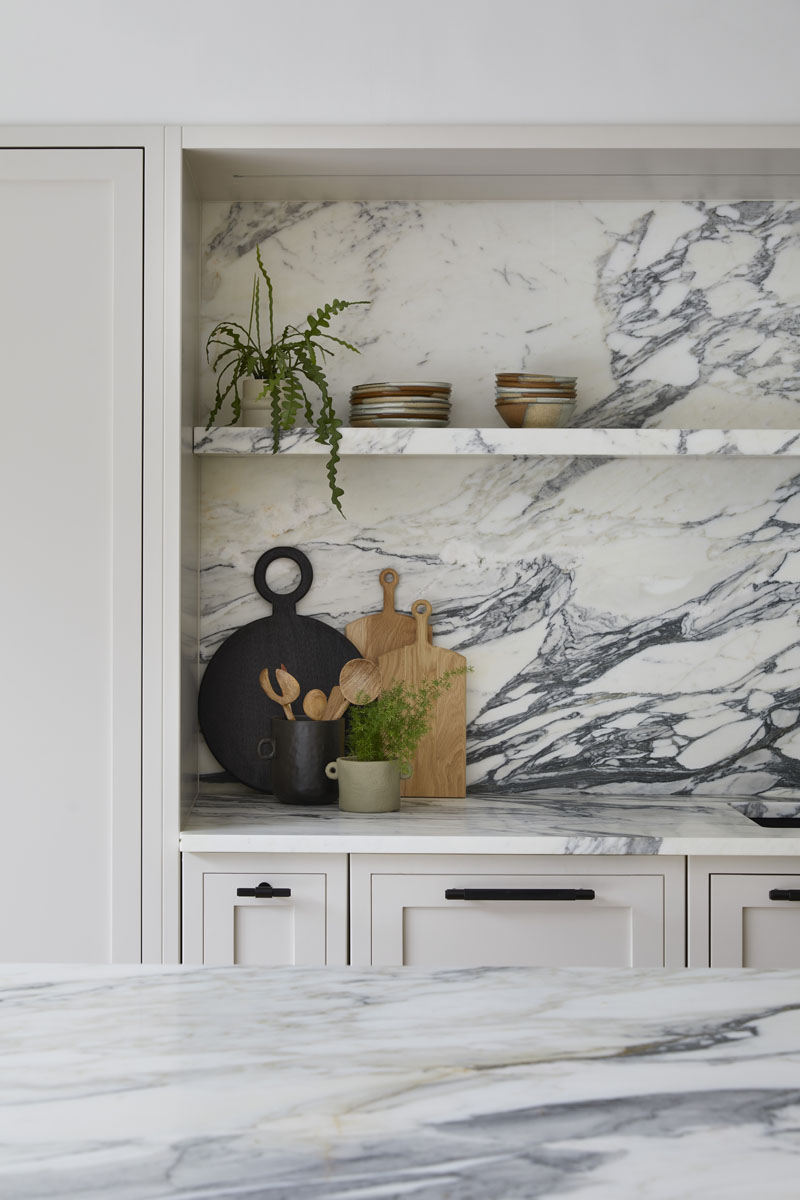 How to have stone kitchen shelving