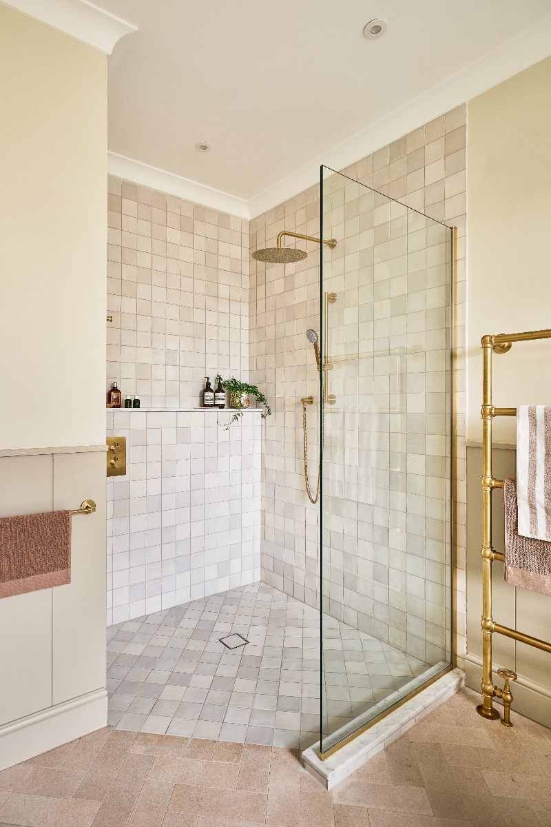 Tour this glamorous ensuite design with a rustic touch