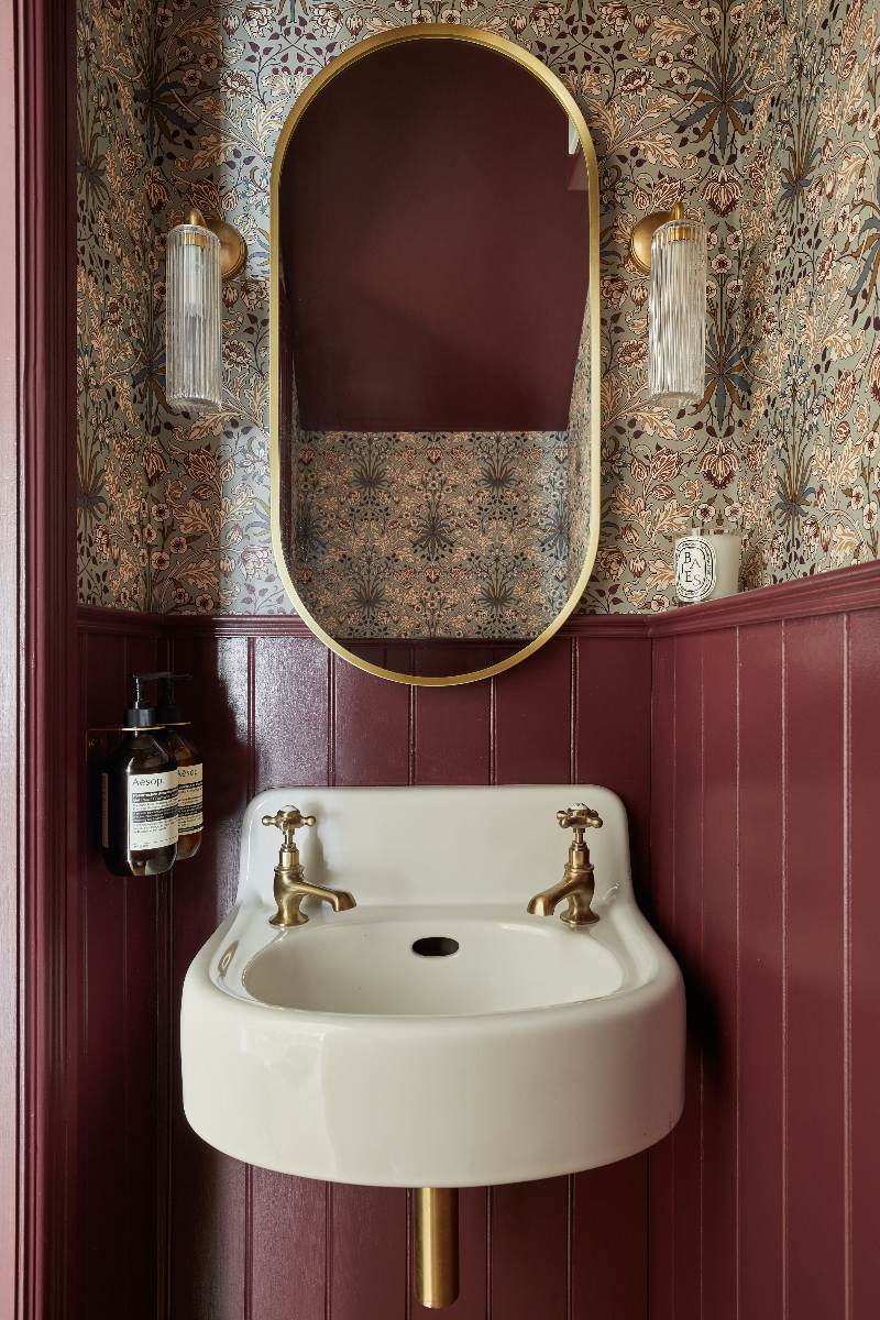 Five daring design ideas for your cloakroom