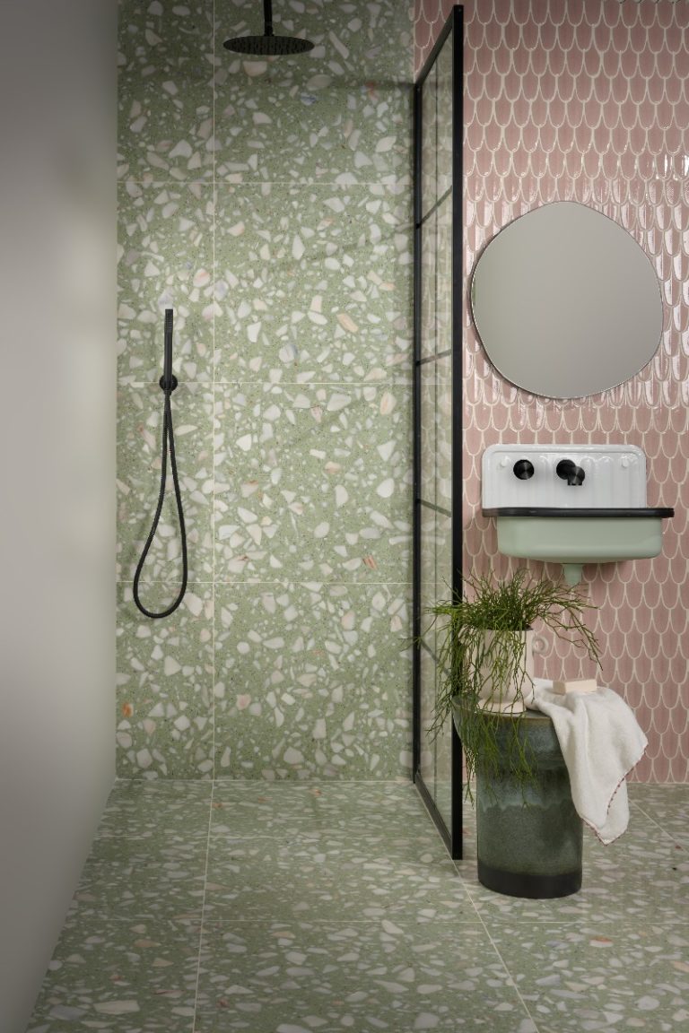 Avocado green bathrooms: how to nail the trend