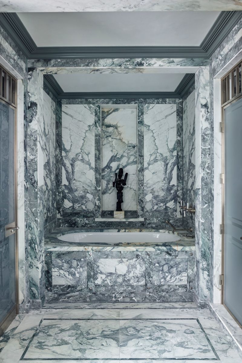 Fitted baths are back: how to design a statement surround
