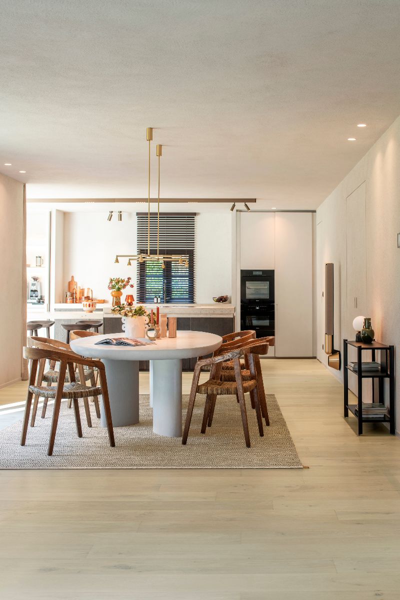 How to design the perfect dining area for your kitchen