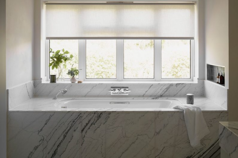 Fitted baths are back: how to design a statement surround