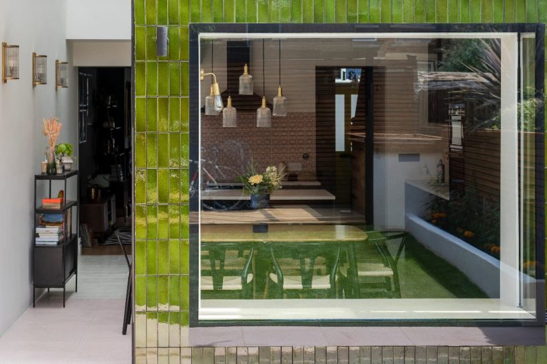 What is an oriel window and why do I need one?