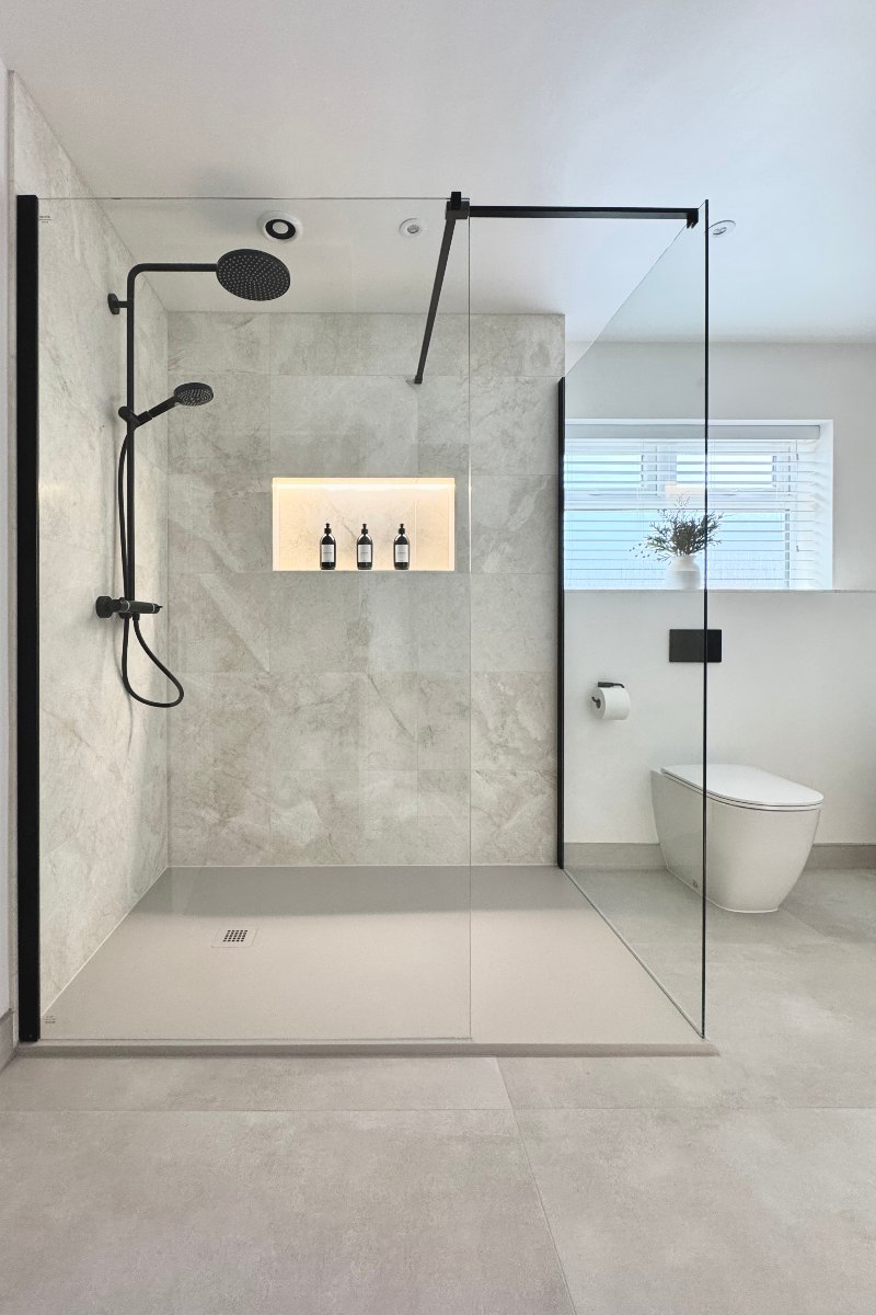 The ultimate guide to choosing a shower tray